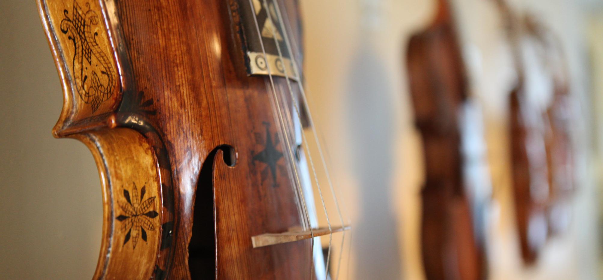 A Norwegian Fiddler's Farewell to America - American Musicological ...